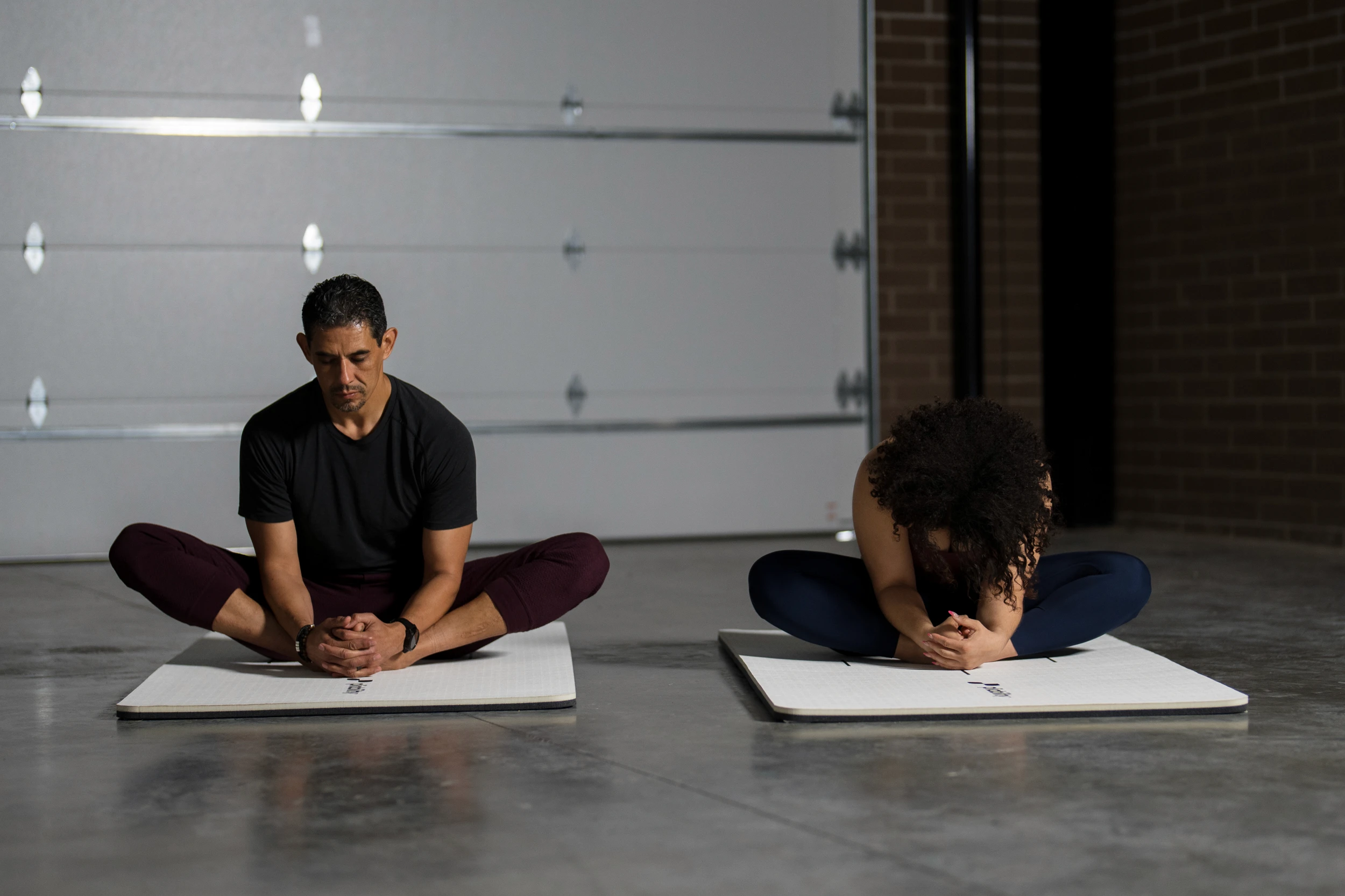 pliability // Why Stretching Before Work Matters & 19 Easy Stretches to Try
